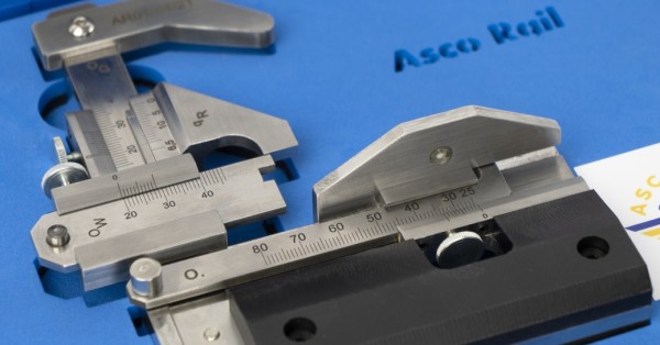 Caliper for wheel profile measurement - PRODUCTS - Locomotive repair ...